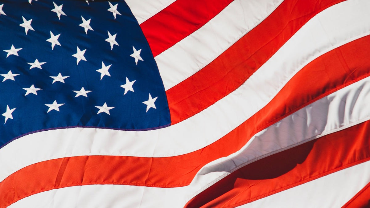 Basic Flag Etiquette – FLAGS AND J